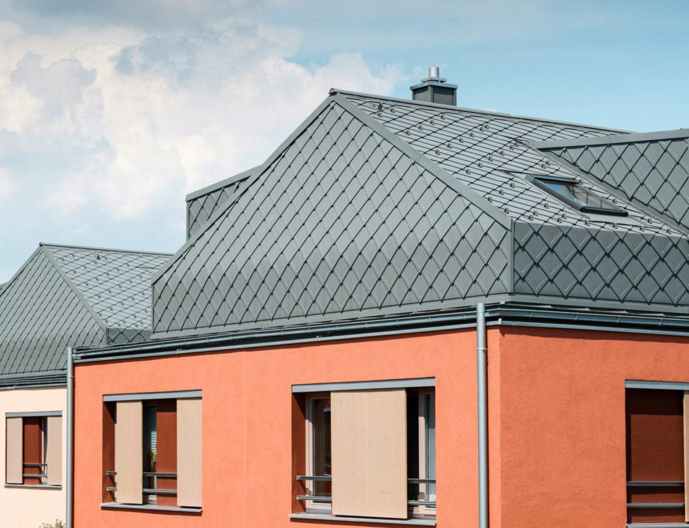 Rhomboid roof tile 29 × 29 – Modern design through bead embossing | PREFA